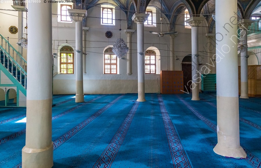 Kuva: Moskeijan lattia - moskeija rukoustila rukoussali islam Antalya ...