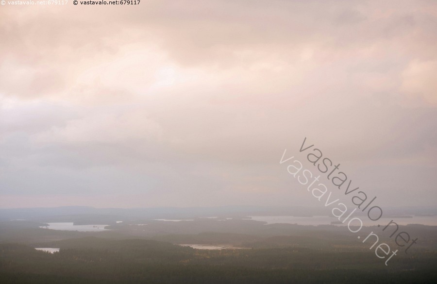 Kuva: Auringon laskiessa - vaara vaaramaisema maisema järvi järvet ...