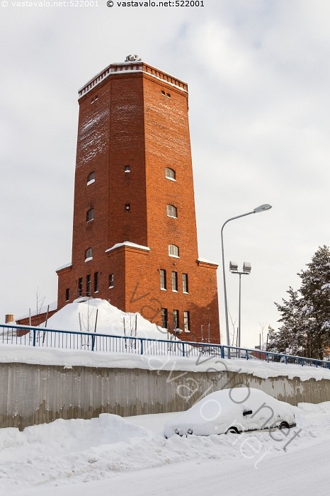 Kuva: Lumen peittämä - palotorni vanha paloasema korkea rakennus tiili ...