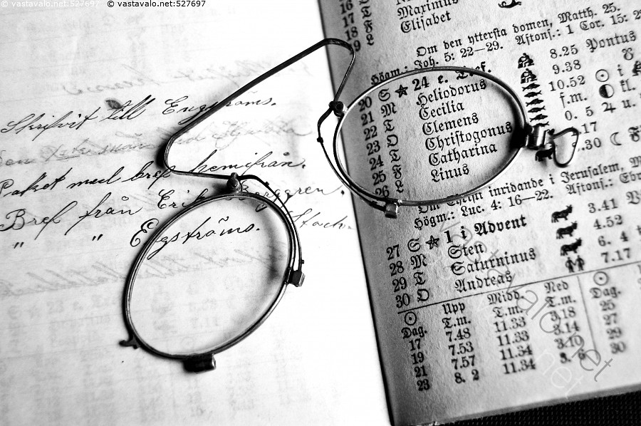 Kuva: Rillit ja almanakka - almanakka allakka kalenteri silmälasit ...