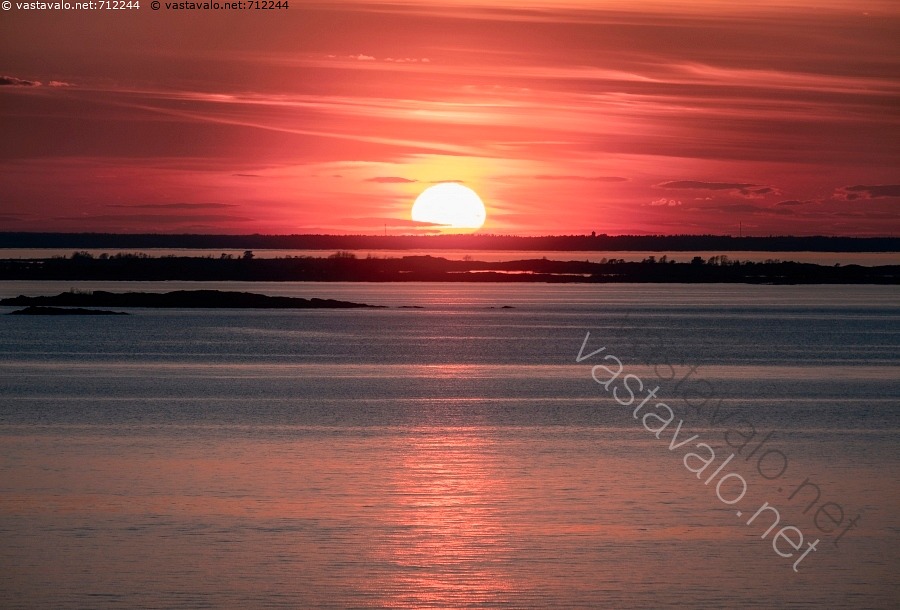 Kuva: Auringonlasku Suomenlahdella - auringonlasku aurinko laskee värit ...