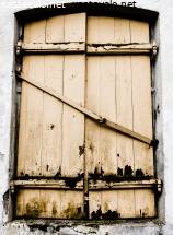 Kuva: Ripa - ripa kahva ovi ulko-ovi vanha kulunut rapistunut ...