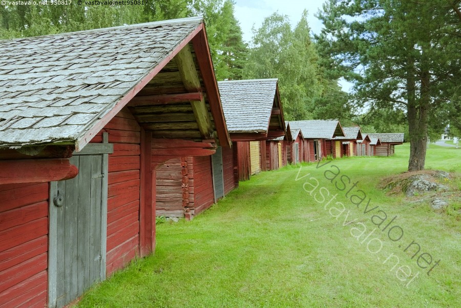 Kuva: Kirkkotallit - kirkkotalli talli hevostalli tallit rakennus hirsi ...