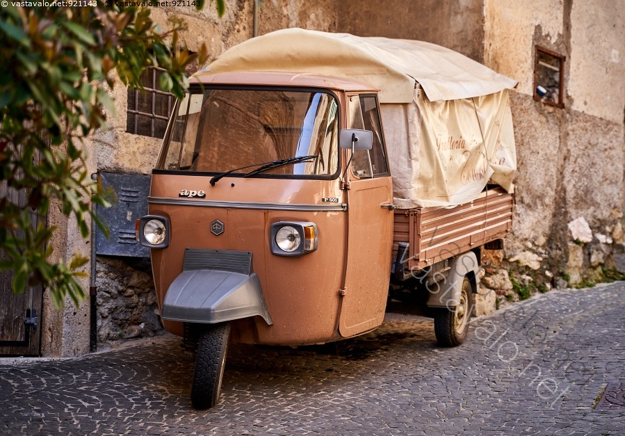 Kuva: Mopoauto Italiassa - mopo mopoauto lavamopo sympaattinen lava ...