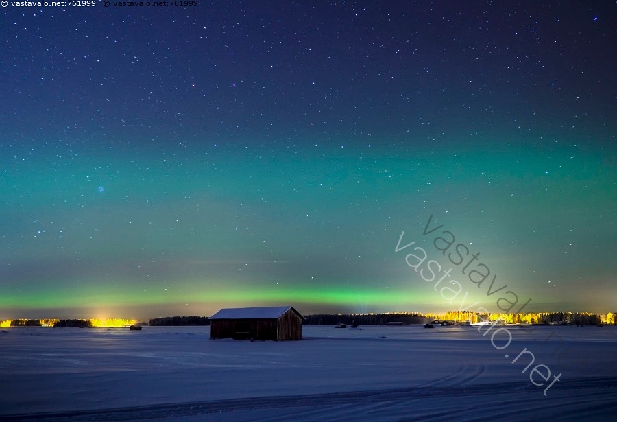 Kuva: Talvinen taivas - revontulet revontuli maaseutu maisema ...