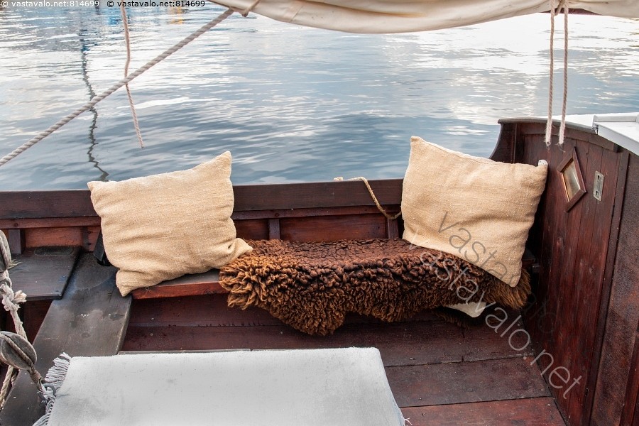 Kuva: Purjevene - purjevene tervattu terva puuvenemessut talja tyynyt ...