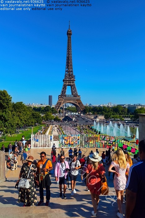 Kuva: Näkymä Eiffelin tornille - Eiffel Eiffel-torni väkijoukko turismi ...