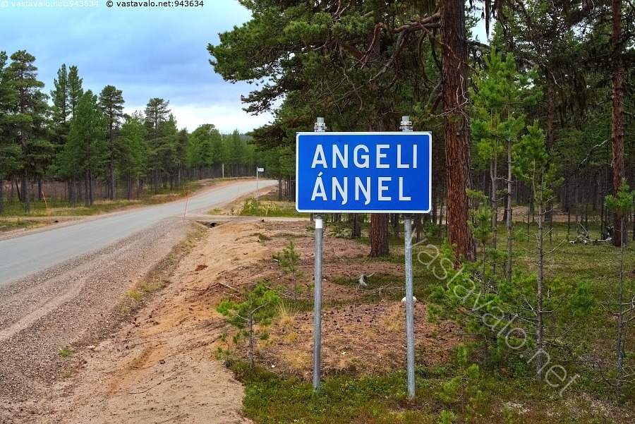 Kuva: Kaksikielinen kyltti Angelissa - Angeli kaksikielinen kyltti ...