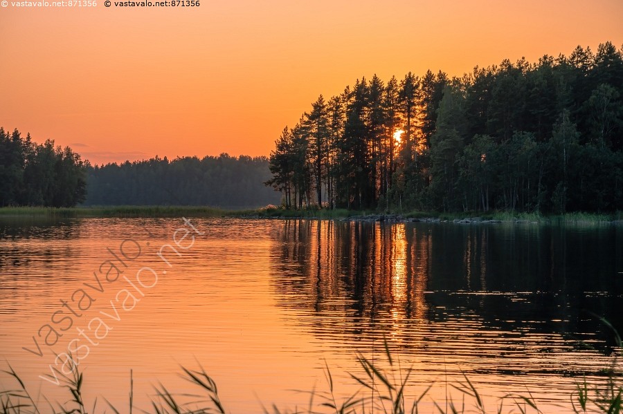 Kuva: Kesäinen auringonlasku järvellä - aurinko auringonlasku järvi ...
